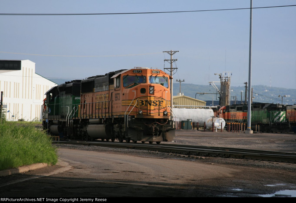 BNSF 9973